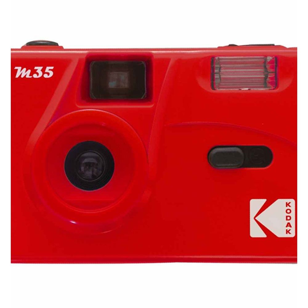 Cámara de Película 35mm con Flash Roja Kodak – Profoto